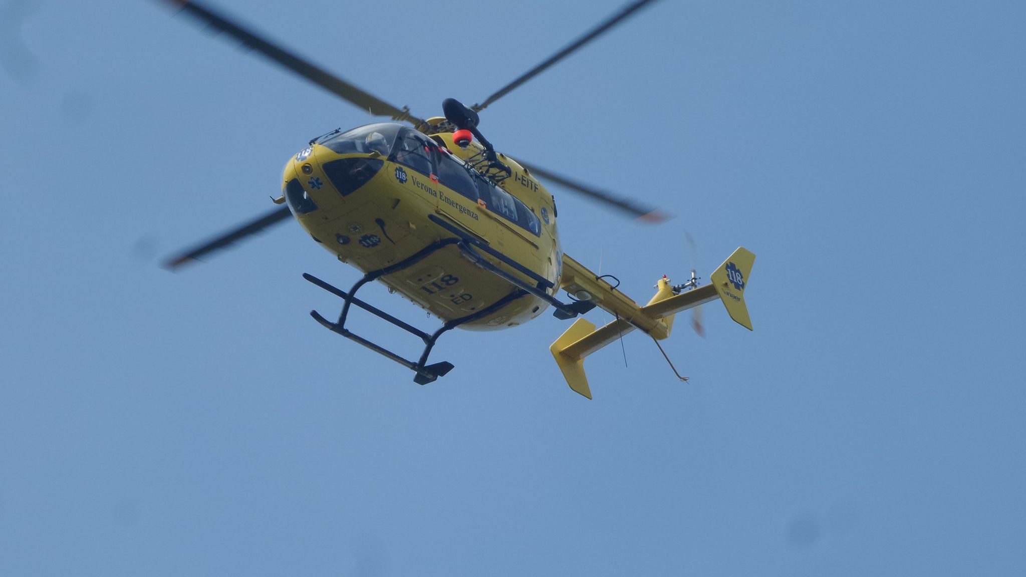 Incidente tra auto e moto a Castagnaro, grave il motociclista