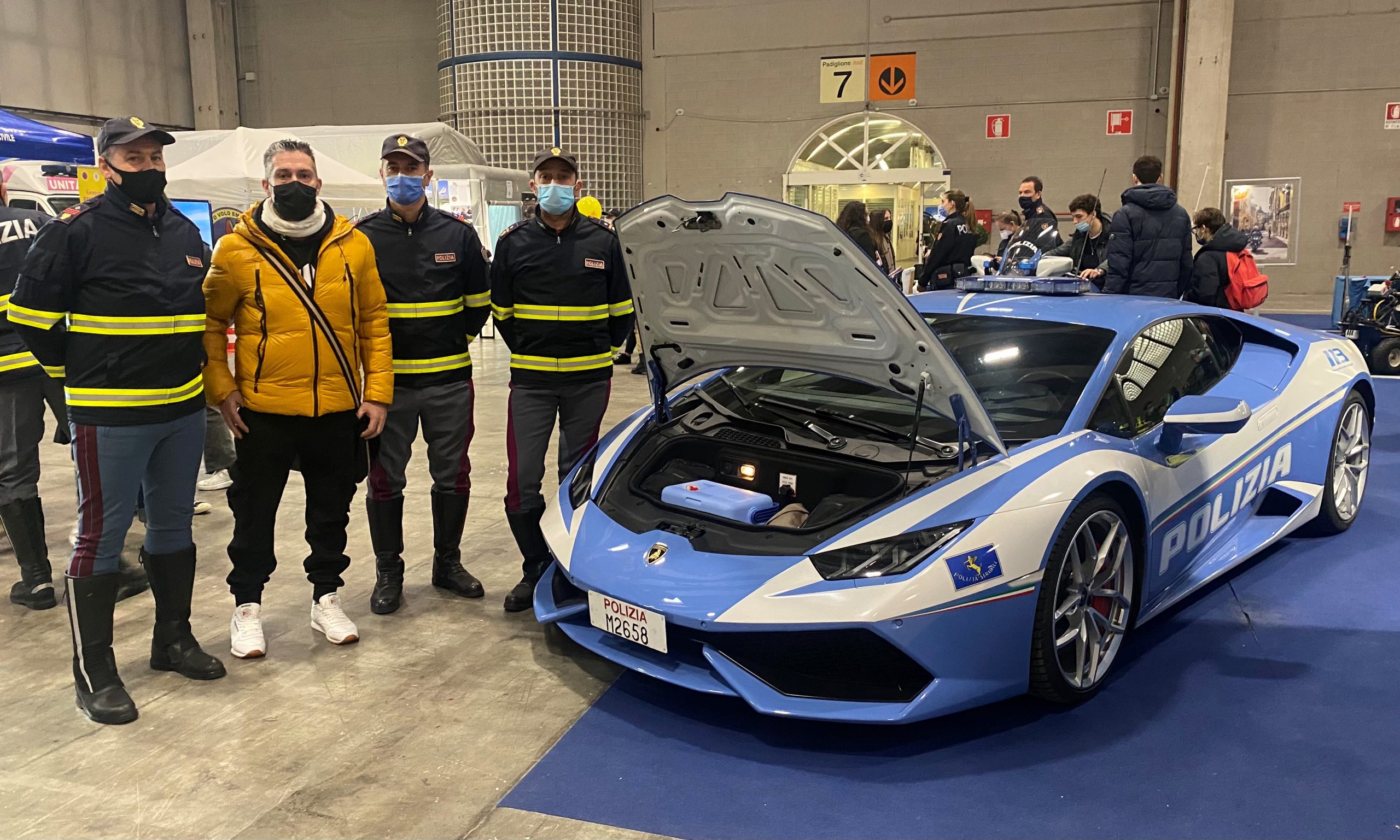 “Sono vivo grazie alla Lamborghini della polizia”: il racconto di Matteo