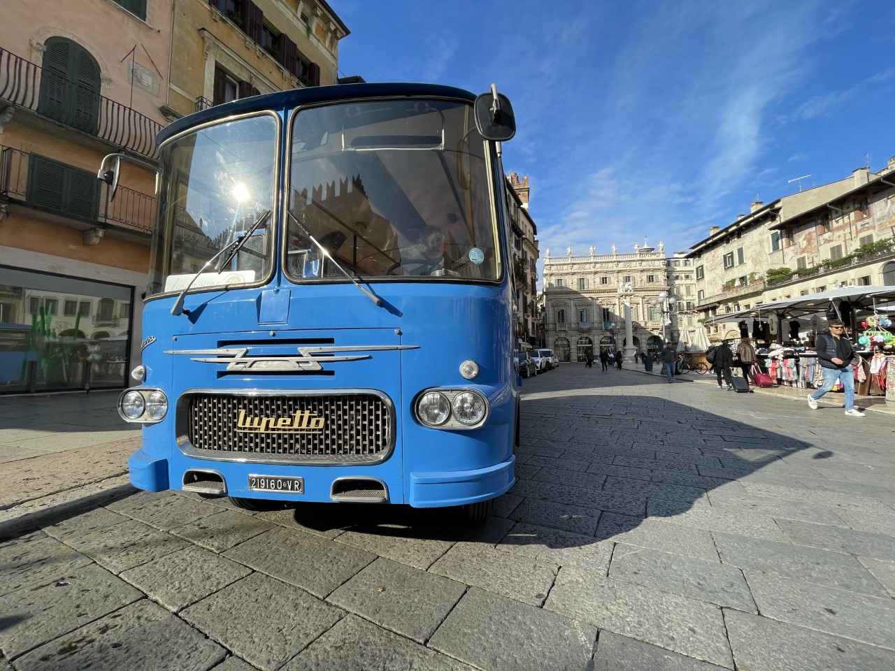 Verona, a Job&Orienta il bus d'epoca: Atv cerca nuovi autisti tra i giovani