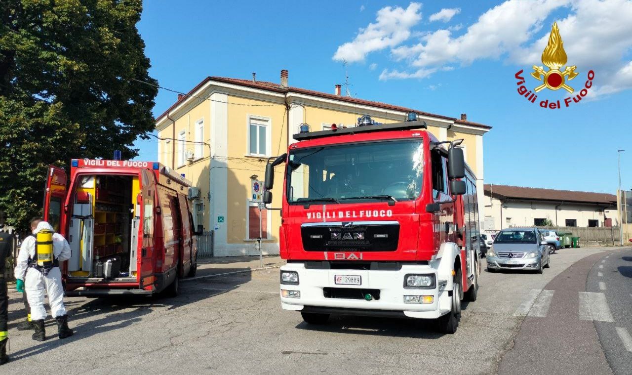 Odore urticante alla stazione di Nogara, intervengono i vigili del fuoco