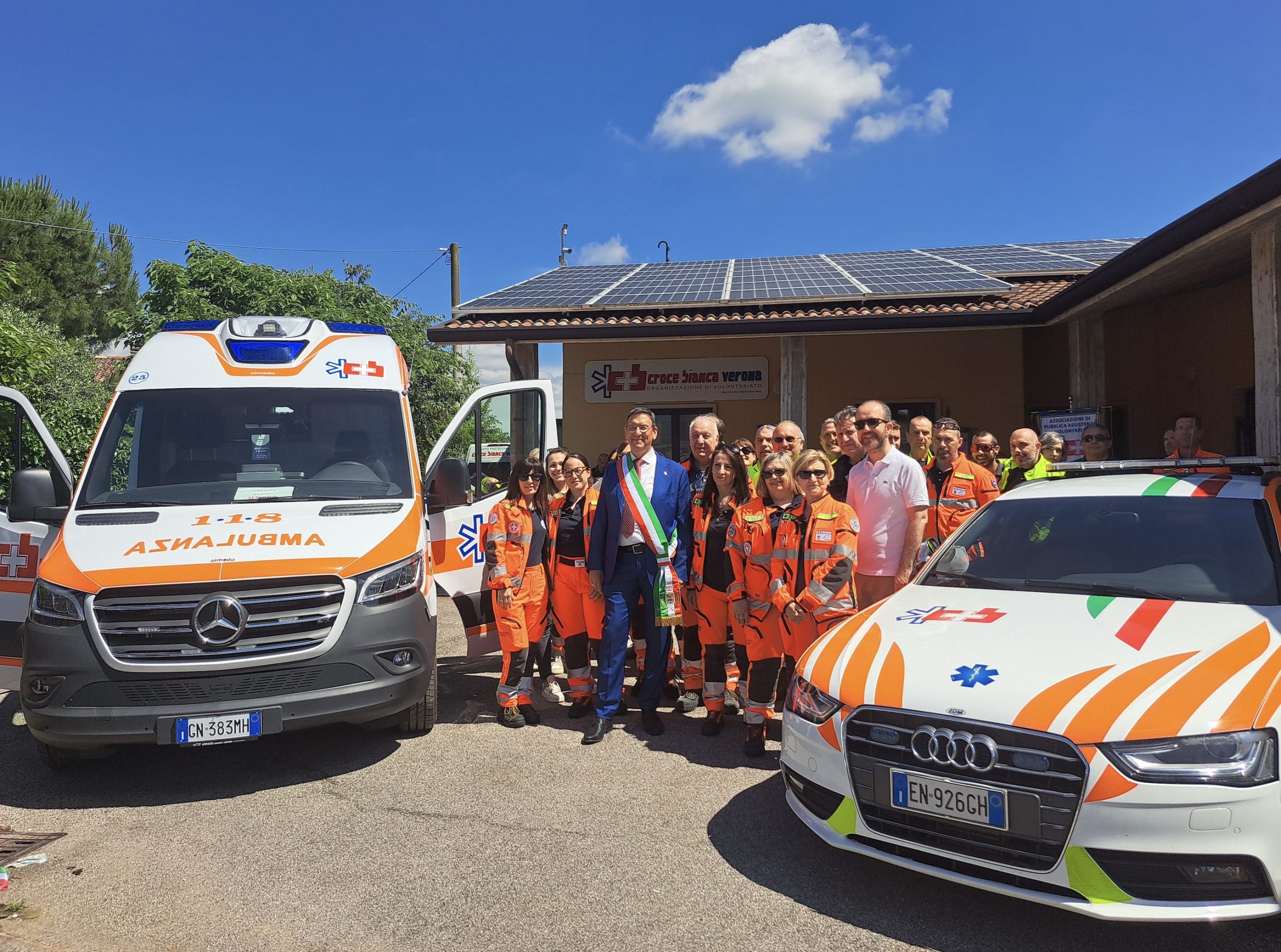 Nuova sede Croce Bianca h24 a Bussolengo con ambulanza e automedica