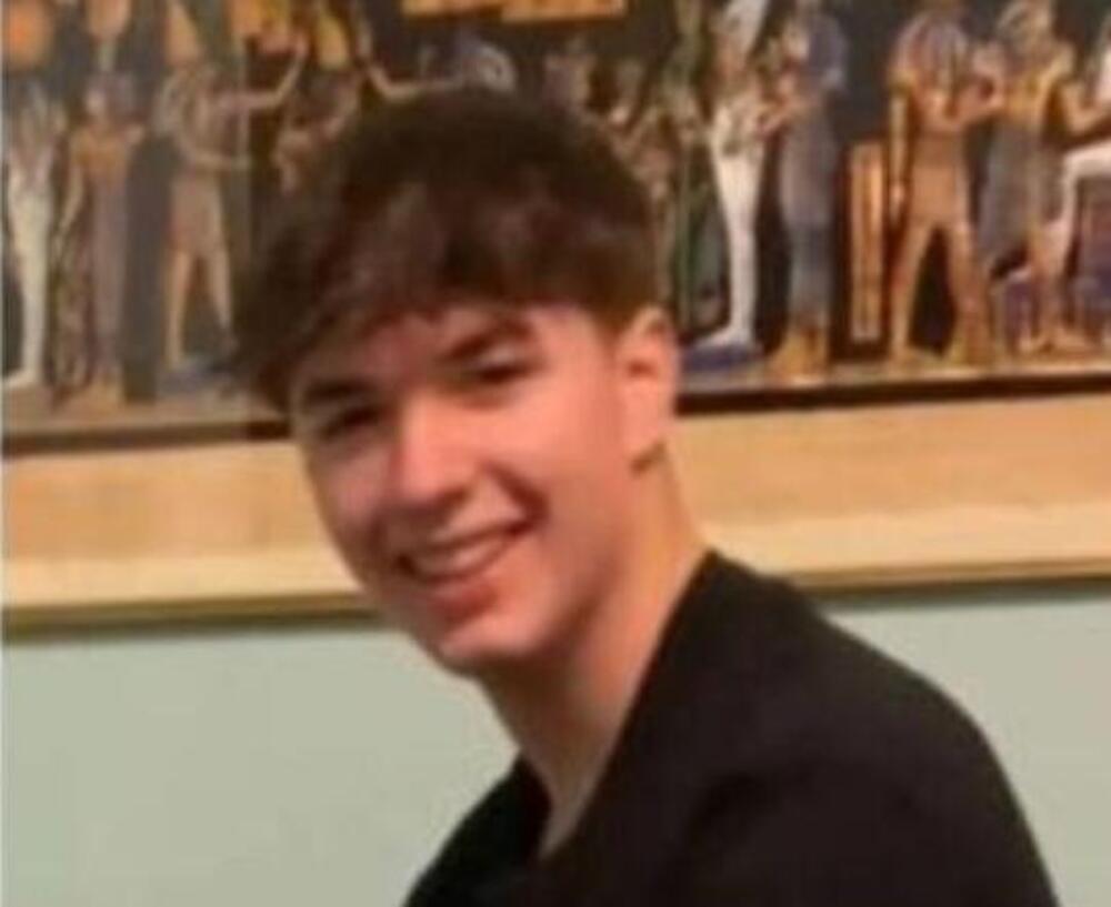 Un minuto di silenzio alla Copernico Pasoli per ricordare Andrea