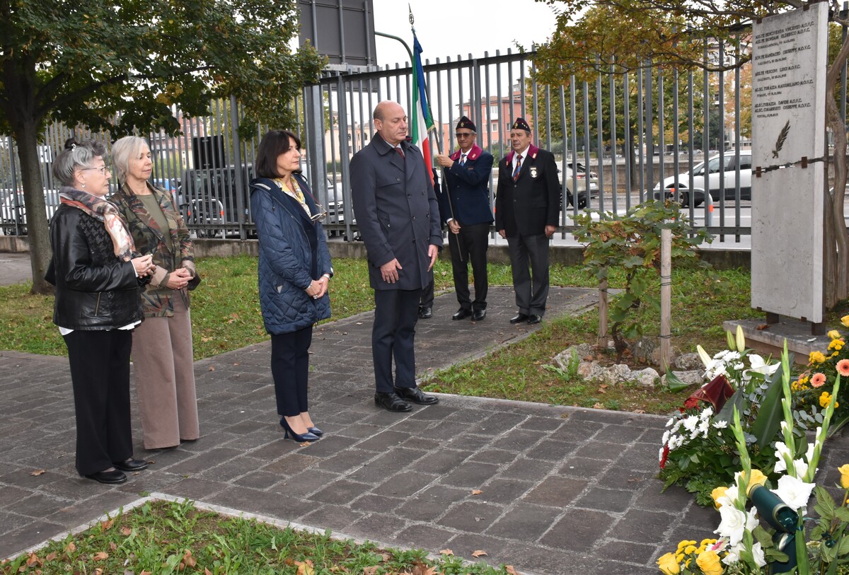 Turazza, ucciso mentre sventava una rapina: la cerimonia a Verona