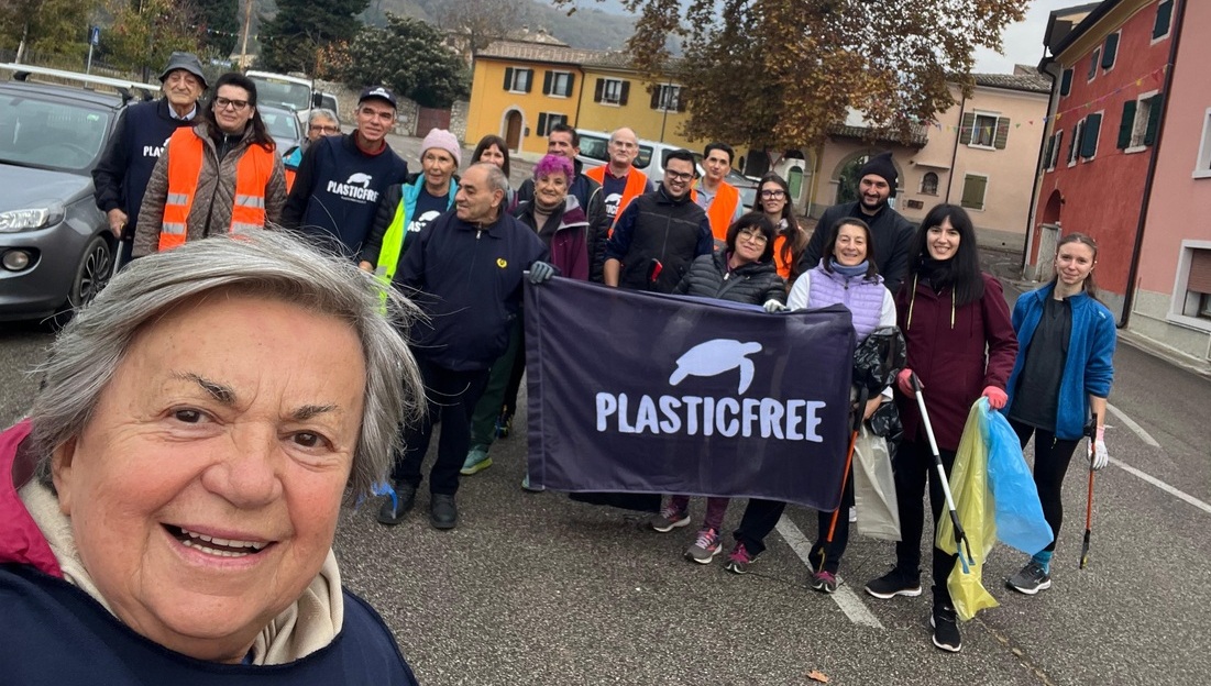 Plastic Free: la pioggia non ferma i 34 volontari a Caprino