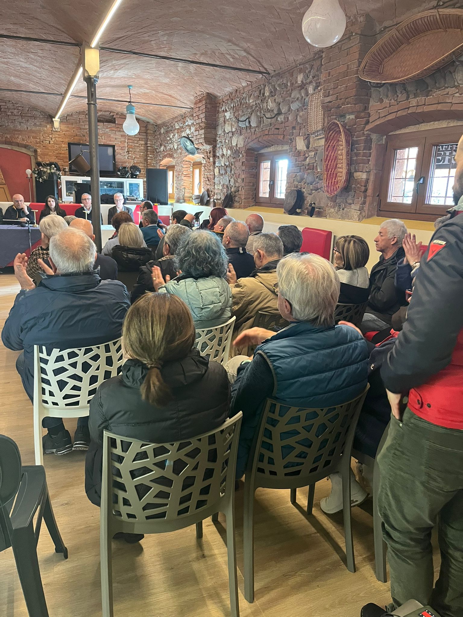 Sorgà, no alla discarica di car fluff: sindaci e cittadini in rivolta